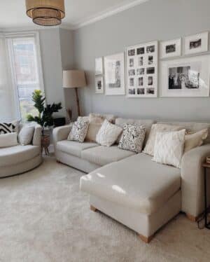 What Colours Go With Polished Pebble Dulux? - Sleek-chic Interiors