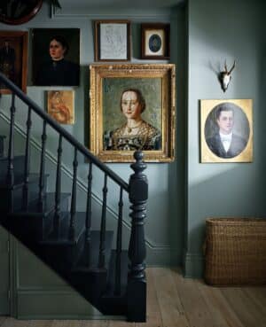 19 Stunning Dark Green Hallway Ideas For Instant WOW Factor