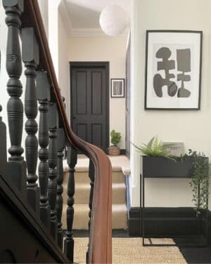 21 Black and Cream Hallway Ideas For A Lasting Impression - Sleek-chic ...