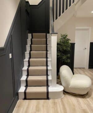 21 Black and Cream Hallway Ideas For A Lasting Impression - Sleek-chic ...