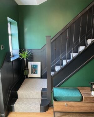 19 Stunning Dark Green Hallway Ideas For Instant WOW Factor