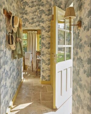 17 Yellow Hallway Ideas That Will Make You Rethink Everything - Sleek ...