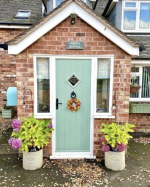 19 Front Porch Ideas UK That Leave A Lasting Impression