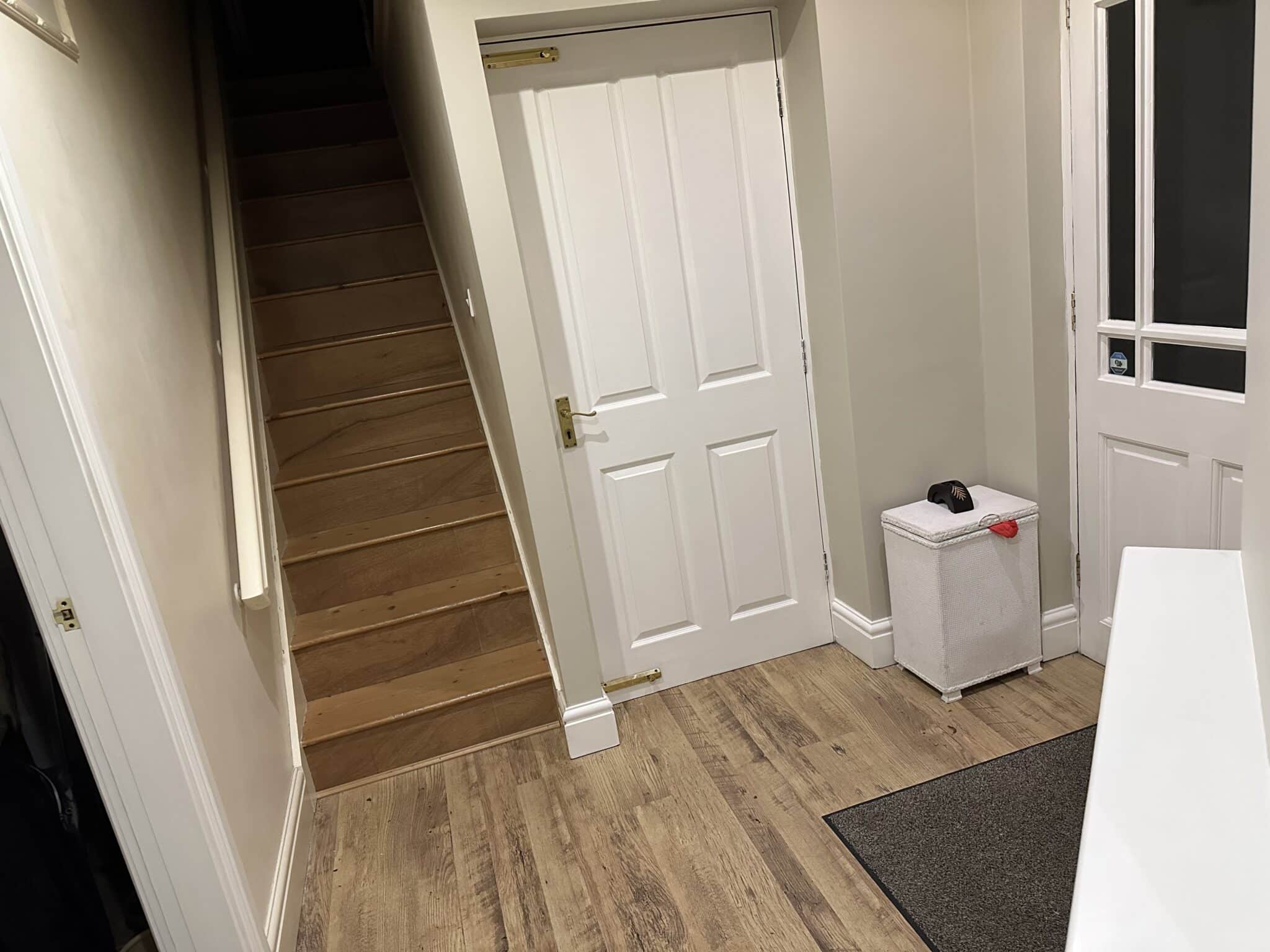 What Colours Go With Farrow and Ball Wimborne White?