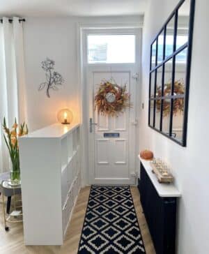 24 Must Try Autumn Hallway Ideas For A Warm Welcome