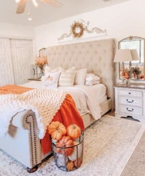 19 Fall Bedroom Decor Ideas For A Cozy Aesthetic - Sleek-chic Interiors