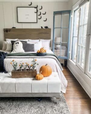19 Fall Bedroom Decor Ideas For A Cozy Aesthetic - Sleek-chic Interiors