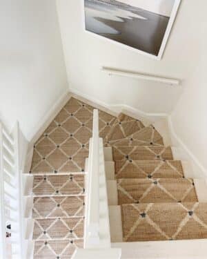 28 Stair Carpet Runner Ideas To Elevate Your Hallway