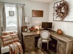 15 Cozy & Cute Fall Desk Decorating Ideas - Sleek-chic Interiors