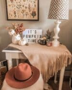 15 Cozy & Cute Fall Desk Decorating Ideas - Sleek-chic Interiors