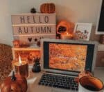15 Cozy & Cute Fall Desk Decorating Ideas - Sleek-chic Interiors