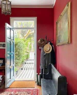 Red Is Back: 15 Reimagined Rusty Red Hallway Ideas