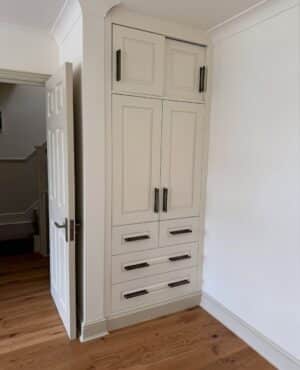 21 Seamless Built In Wardrobe Ideas To Maximise Your Space