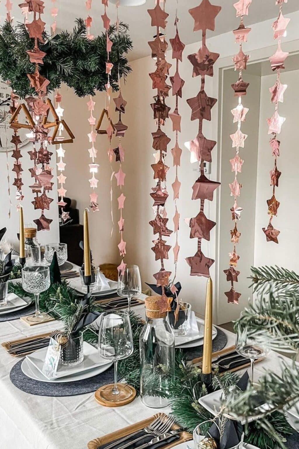 17 New Year's Eve Table Decoration Ideas For A Sparkling Start To 2026