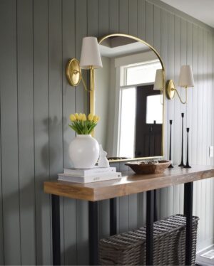 19 Entryway Accent Wall Ideas For A Stunning Welcome - Sleek-chic Interiors