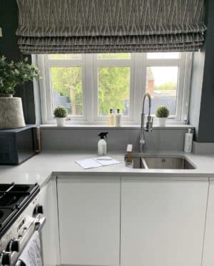 15 Kitchen Blinds Ideas + Expert Advice On How To Choose The Right Type ...