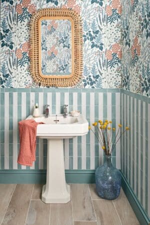 19 Brilliant Ways To Use The Vertical Stacked Tiles Trend