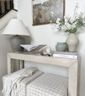 23 Stunning Entryway Table Decor Ideas In Real Homes - Sleek-chic Interiors