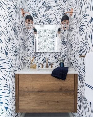 25 Stunning Small Powder Room Ideas That Pack A Punch - Sleek-chic ...