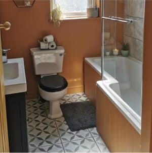 Upgrade Your Bath With These 15 DIY Bath Panel Ideas