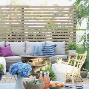 15 Stylish Outdoor Privacy Screen Ideas For A Secluded Space - Sleek ...