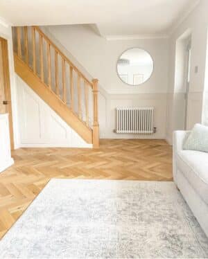 21 Column Radiators In Hallways To Fall In Love With