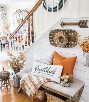 25 Fall Entryway Decor Ideas To Impress Your Guests This Season