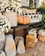 21 Ideas: Outdoor Halloween Decorations For A Spooky, Stylish Look ...