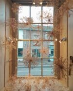 17 Magical Christmas Window Display Ideas to Spark Holiday Joy - Sleek ...