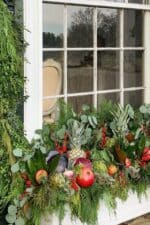 17 Magical Christmas Window Display Ideas to Spark Holiday Joy - Sleek ...